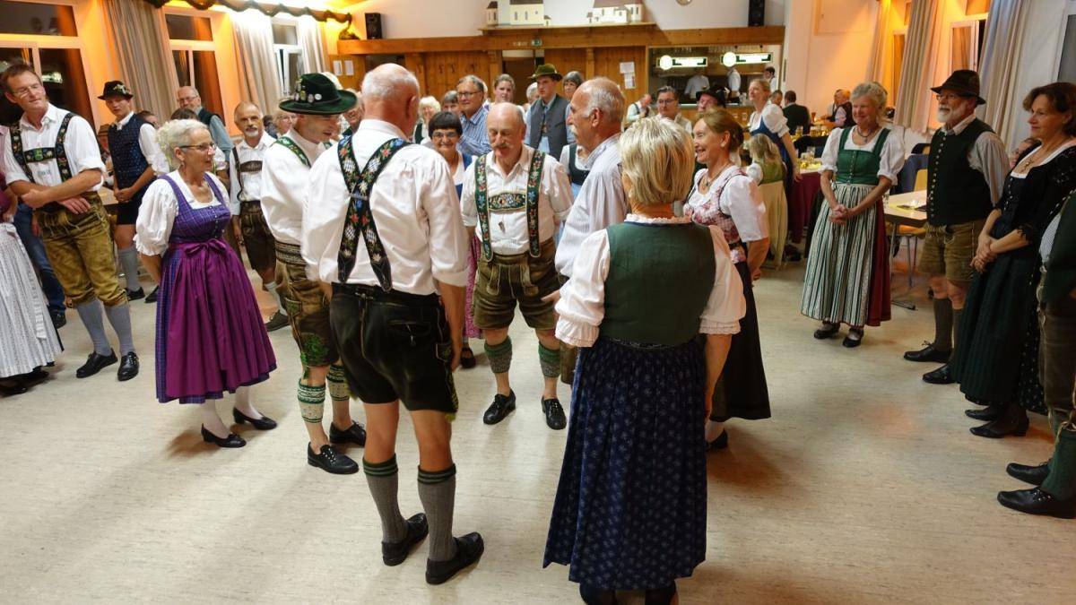 Fotoarchiv – Boarisch Tanzen